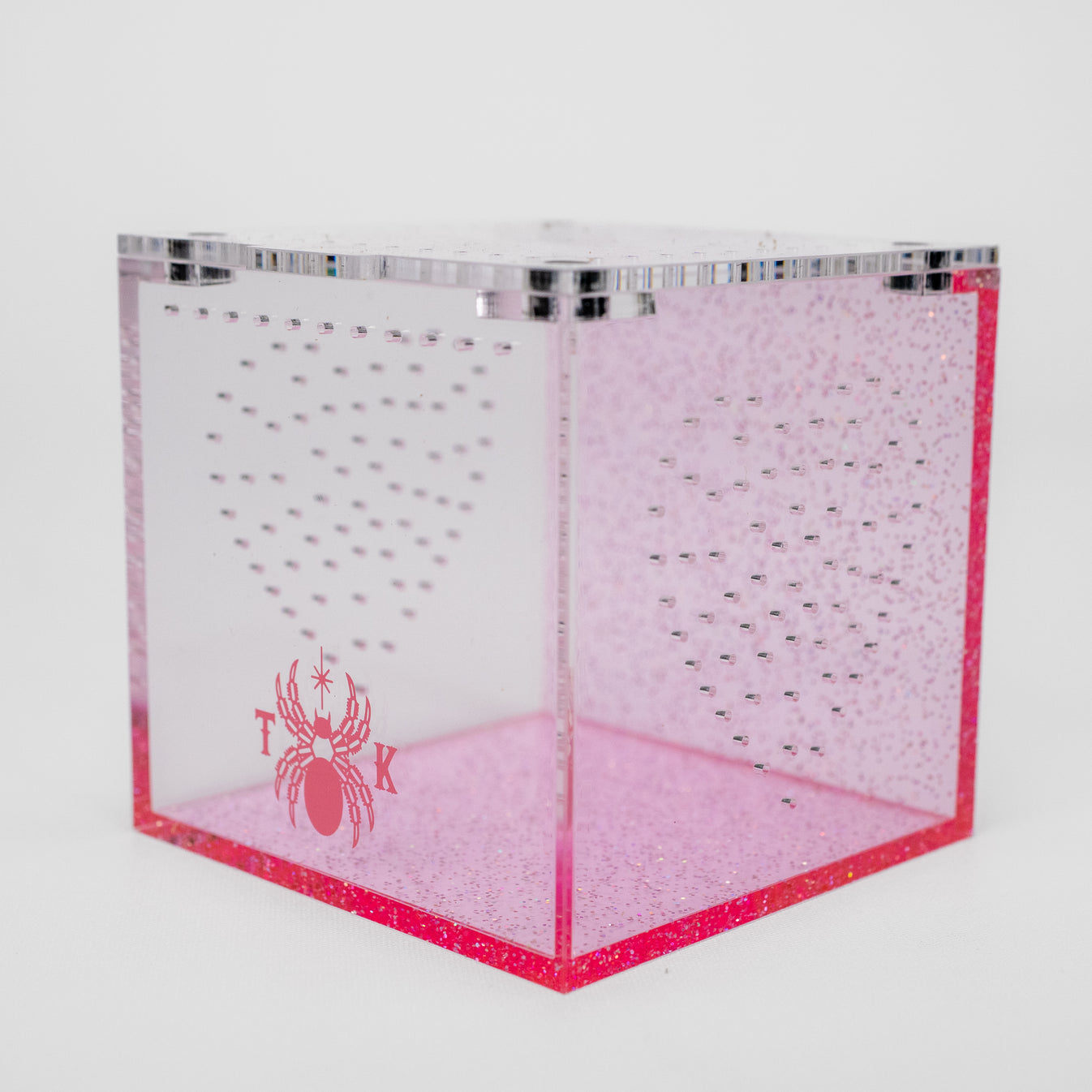 3" Kat Cube – Tarantula Cribs